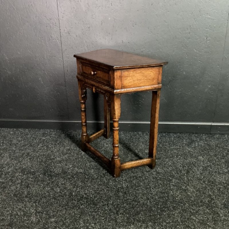 Oak Side Table - witchantiques.com